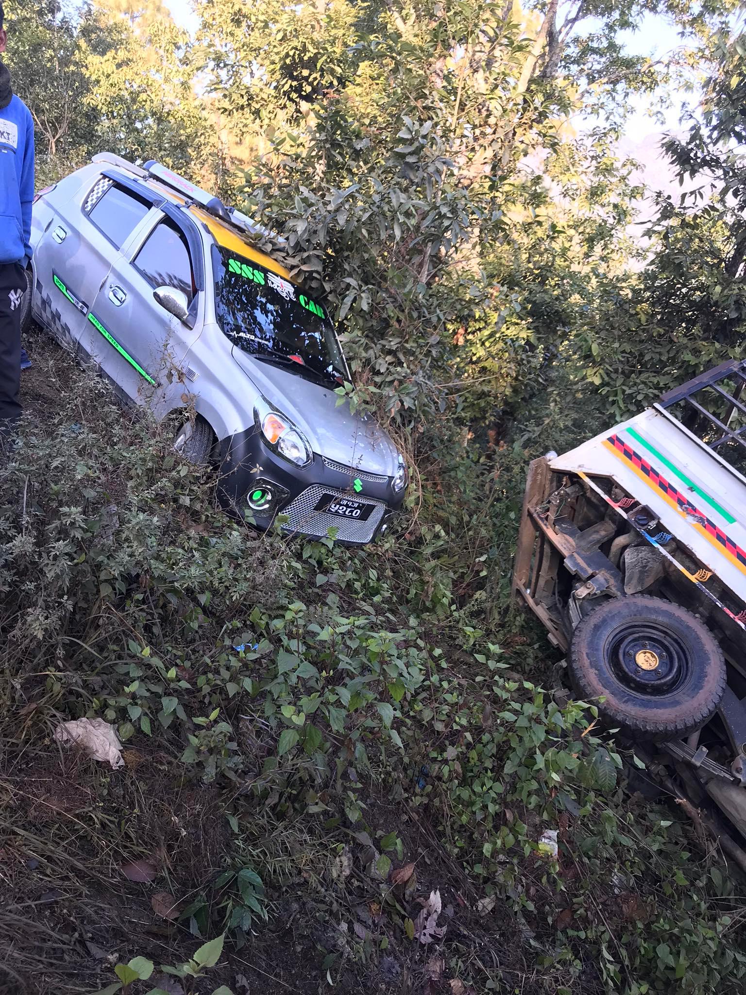 गुल्मीको गौडाकोटमा अल्ट्रो कार दुर्घटना | Ruru FM